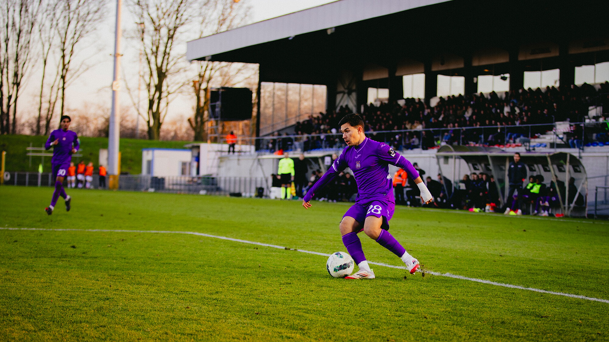 Enzo Sternal loopt kruisbandblessure op | RSC Anderlecht