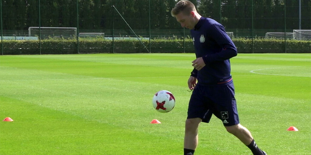 "The Bin" avec Robert Beric | RSC Anderlecht